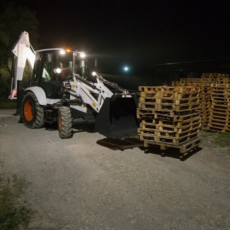 B730 Backhoe Loader - General Trading & Equipment CJSC